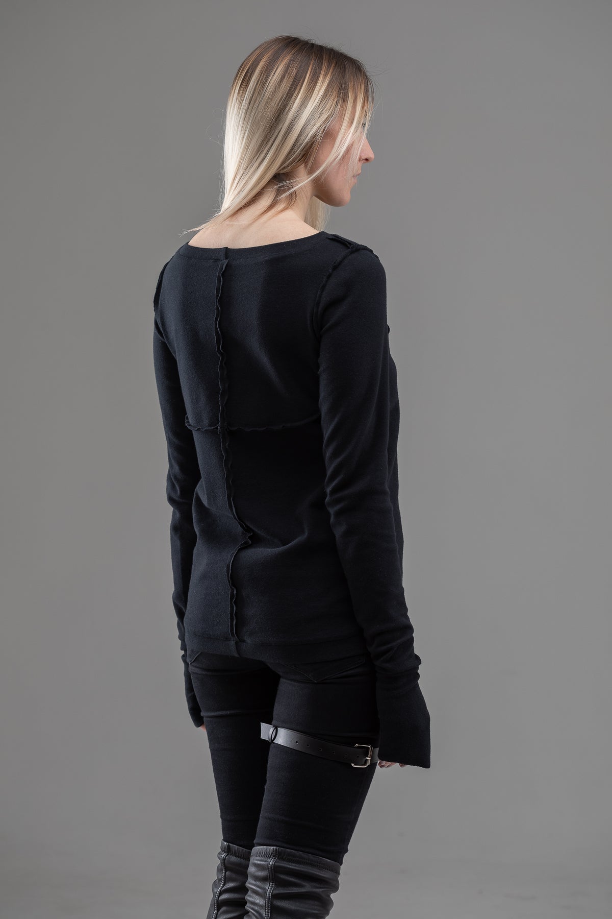 Black gothic jumper – MDNT45 | mdnt45.com